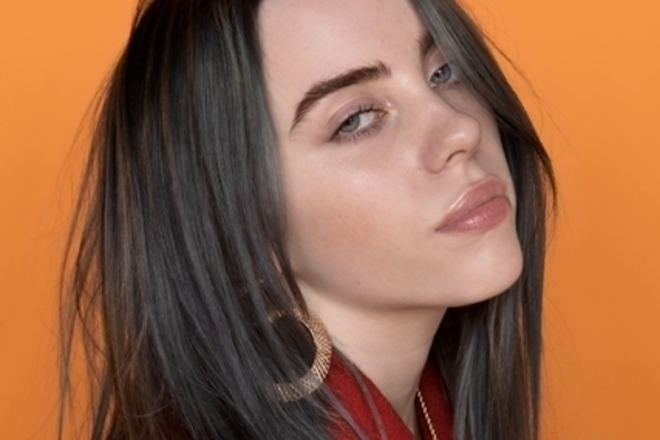 Били Айлиш - Били Айлиш в едър план